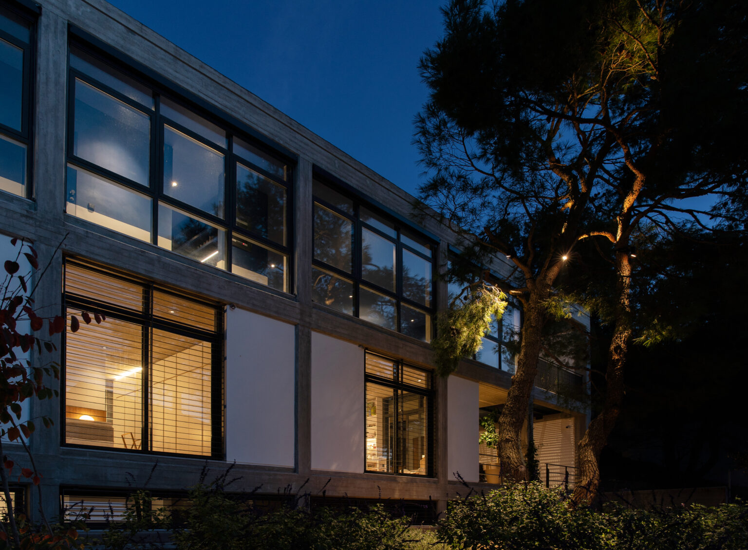 House in Ekali by Plaini and Karahalios Architects - Archisearch