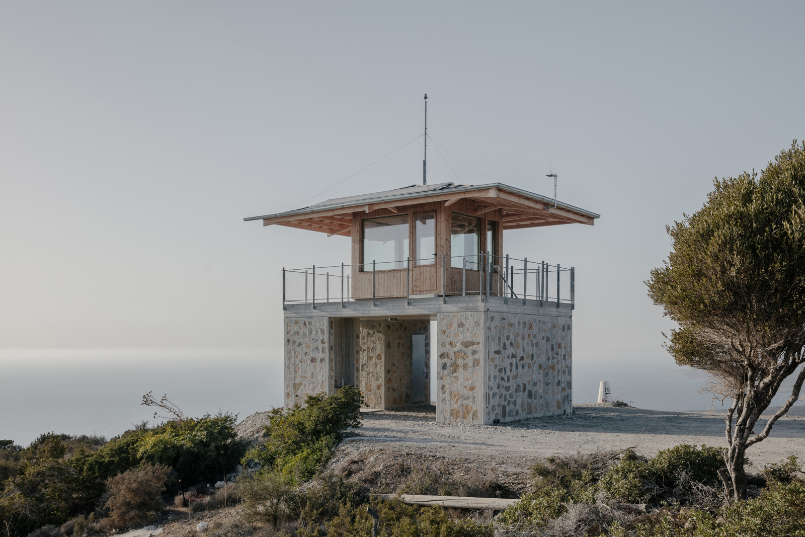 Παρατηρητήριο στην περιοχή Μέλανος, εντός Εθνικού Δασικού Πάρκου Ακάμα ...