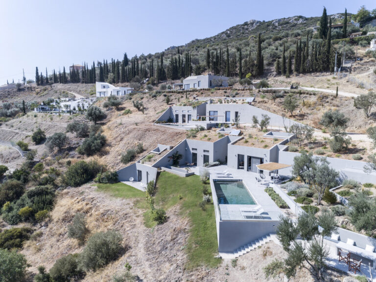 Συγκρότημα εξοχικών κατοικιών στο Τόλο | από τους Α2Architects