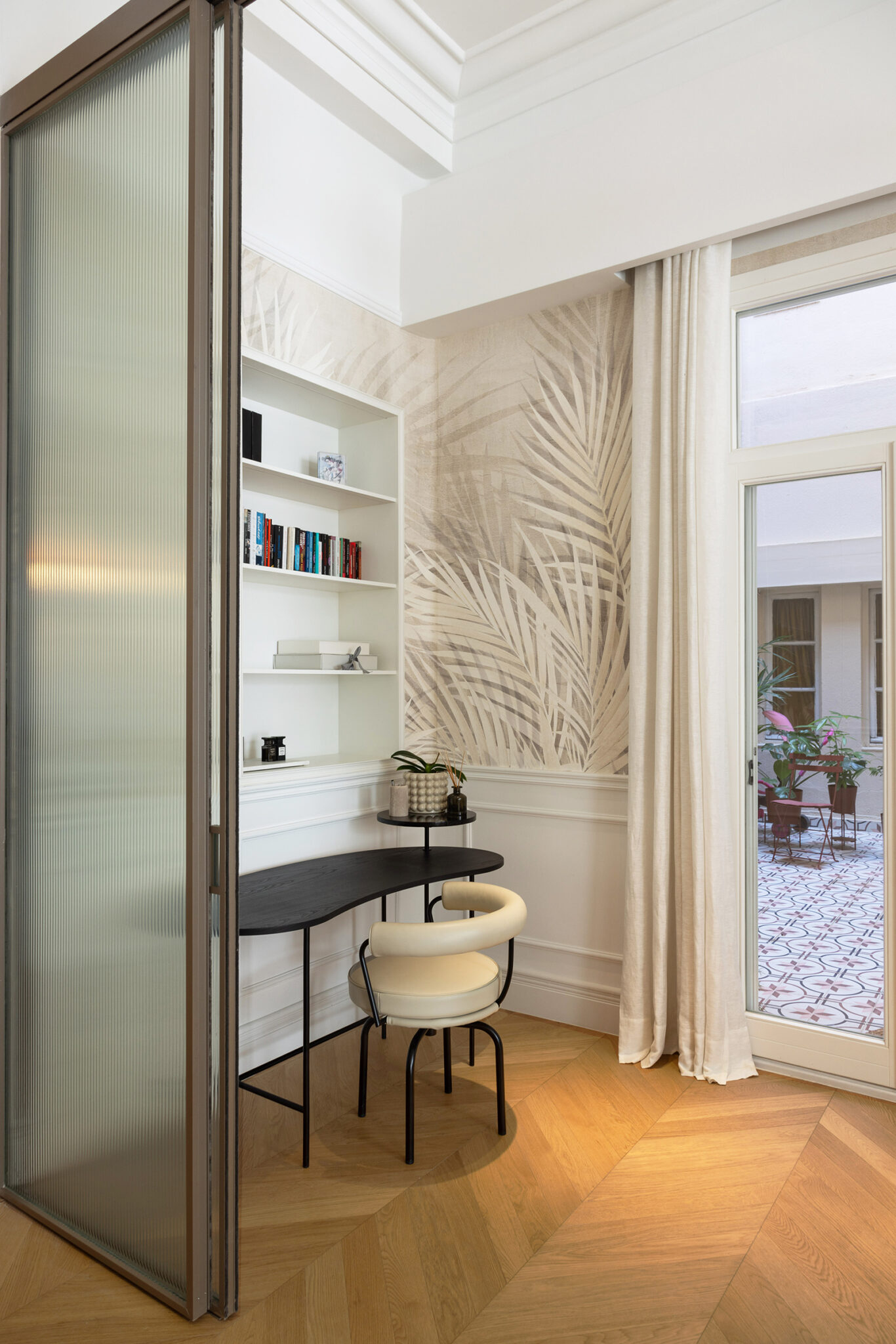 ARI-Historic apartment redesign | by Fluo - Archisearch