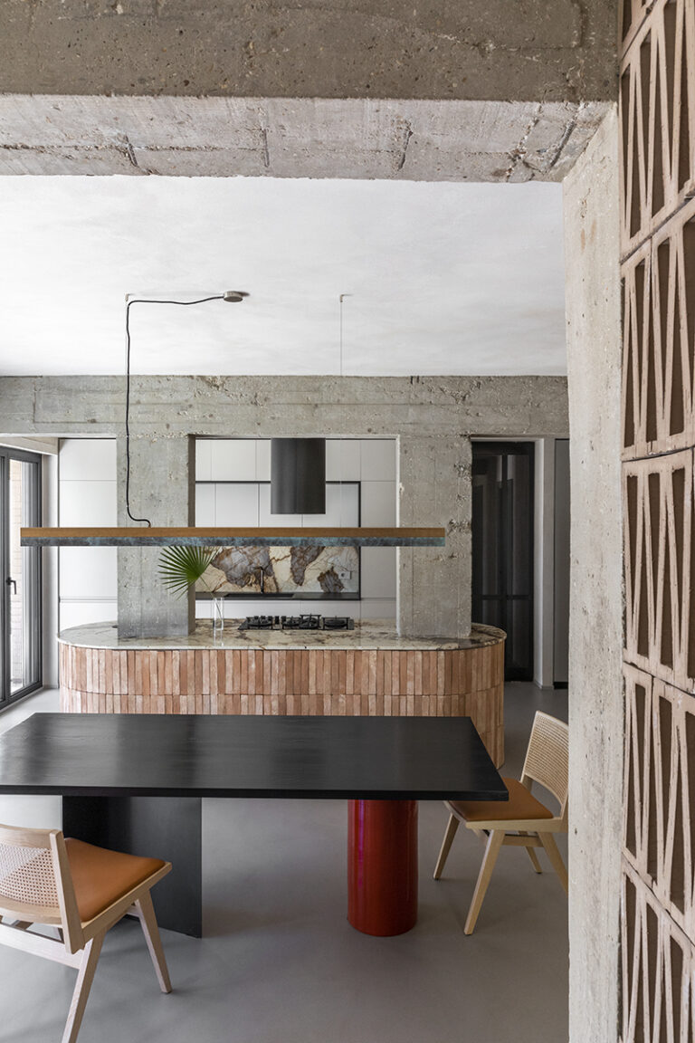 "Rude House" : STUDIOTAMAT completes an apartment inspired by the ...