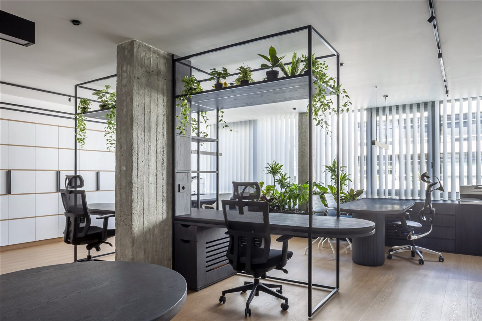 Compact Office interior remodeling in Thessaloniki | by Matheas ...