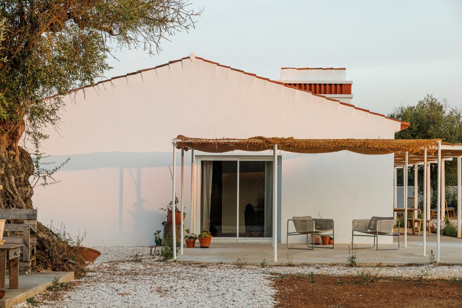 Monte do Divor arquitetura Vasco Burnay e fotografia Ivo Tavares ...