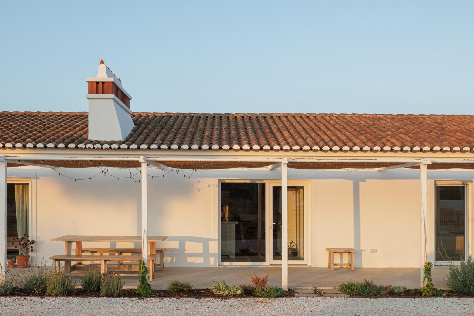 Monte do Divor arquitetura Vasco Burnay e fotografia Ivo Tavares - Archisearch