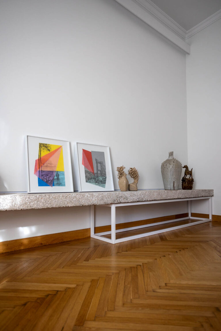 Acropolis 13: an apartment renovation by architect Natalia Bazaiou in the historic center of ...