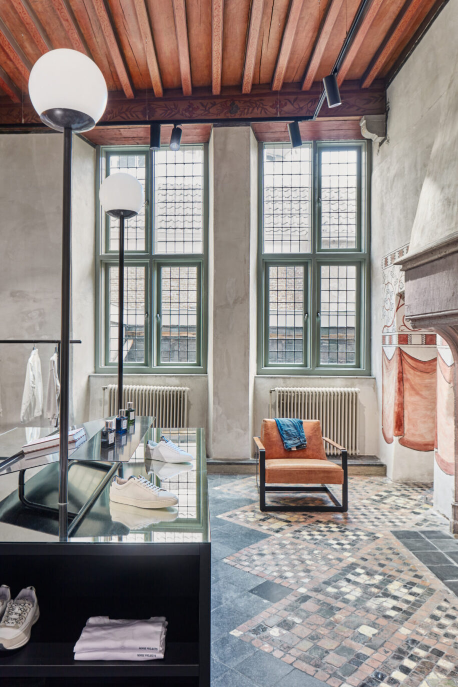 COEF-shop in Utrecht, Netherlands | Carbon Studio & KUUB