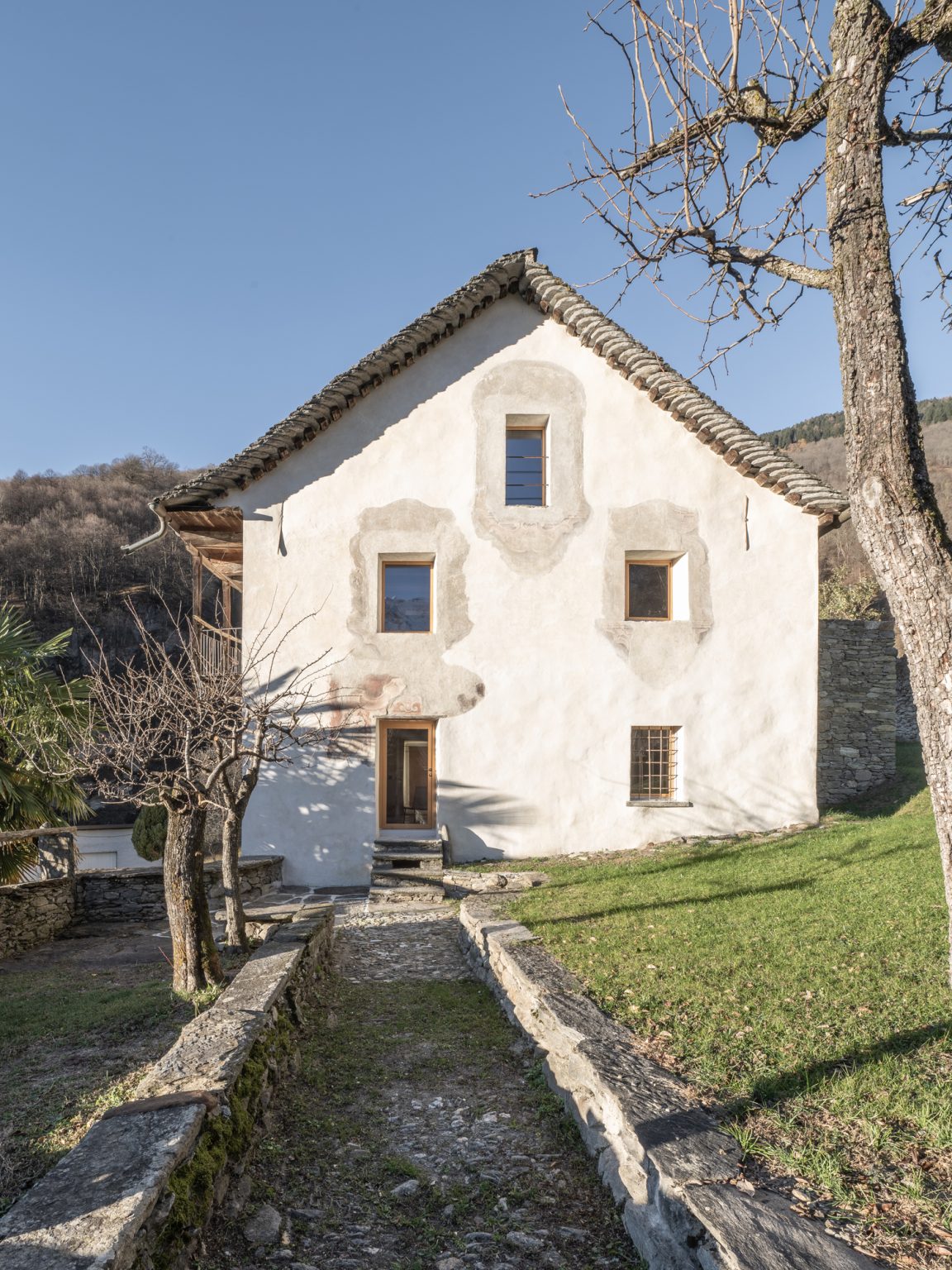 RURAL ARCHITECTURE // Redesign and restoration of “Casa Romagnolo” in ...