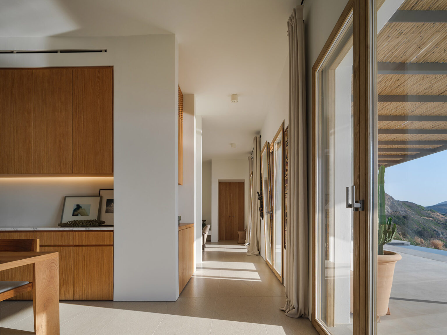 Residence in Dani, Syros | by Chorografoi - Archisearch