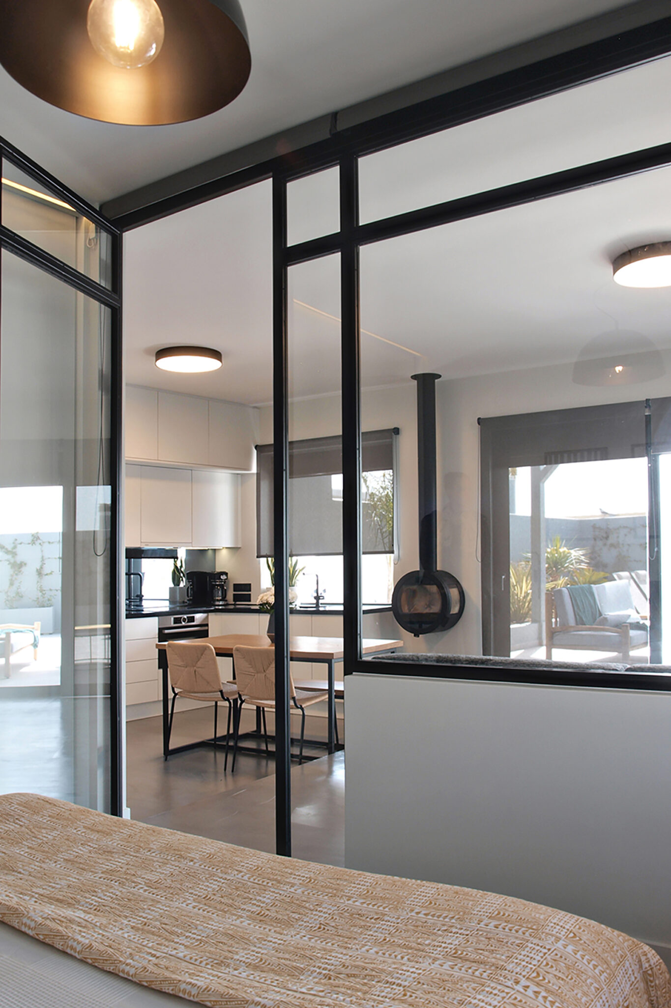 Studio Apartment's renovation by Detail Design Studio, in Athens ...