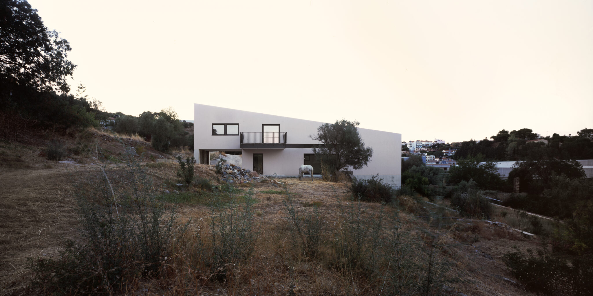 Longhouse II in Chios island, Greece | SOUTH architecture