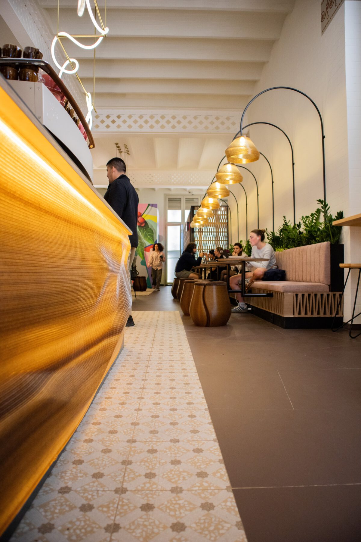 IMG (10) - Archisearch