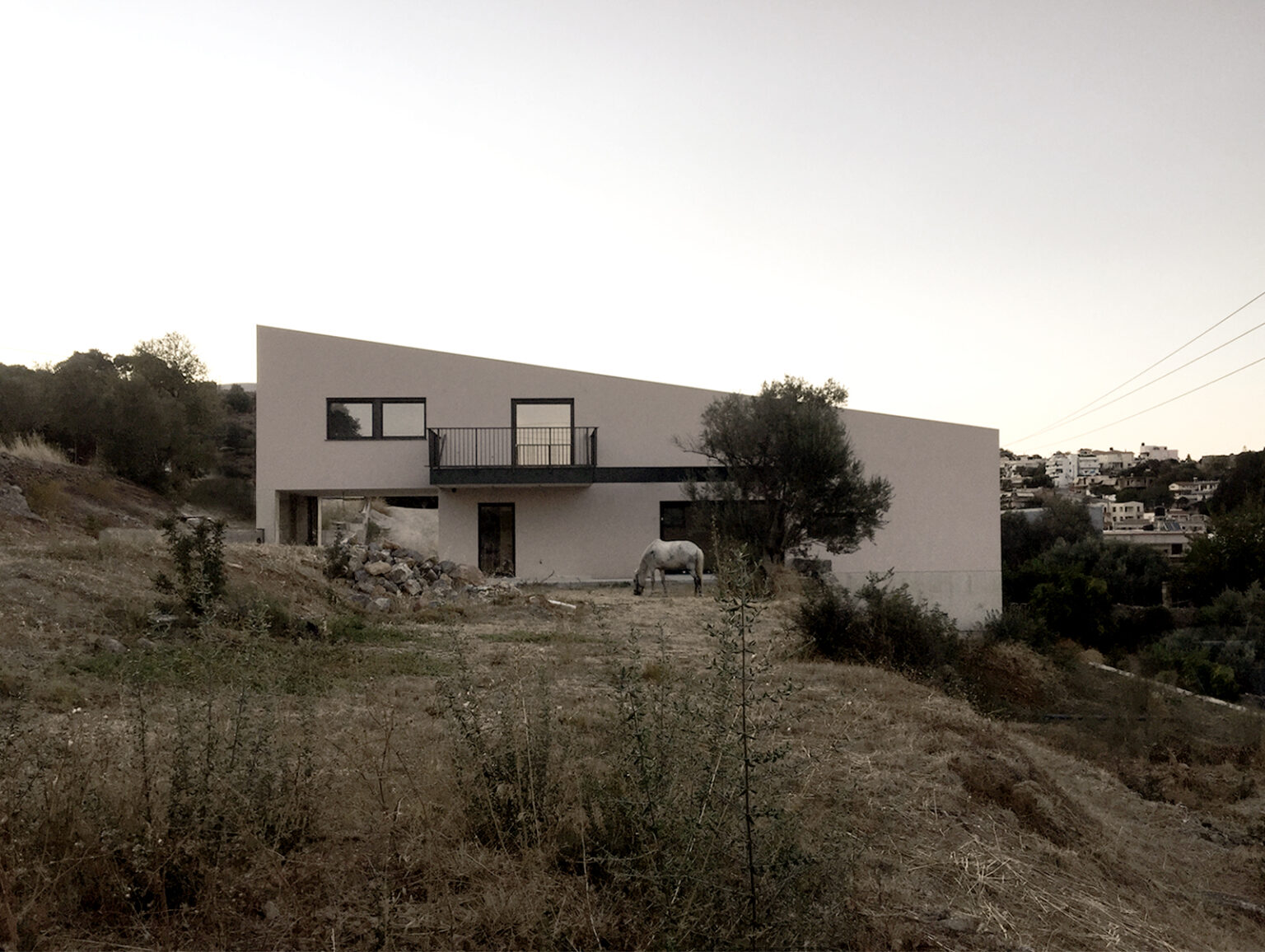 Longhouse II in Chios island, Greece | SOUTH architecture