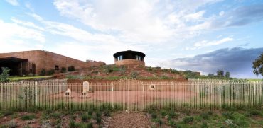 The Great Wall of WA is a naturally cooled architectural formation ...