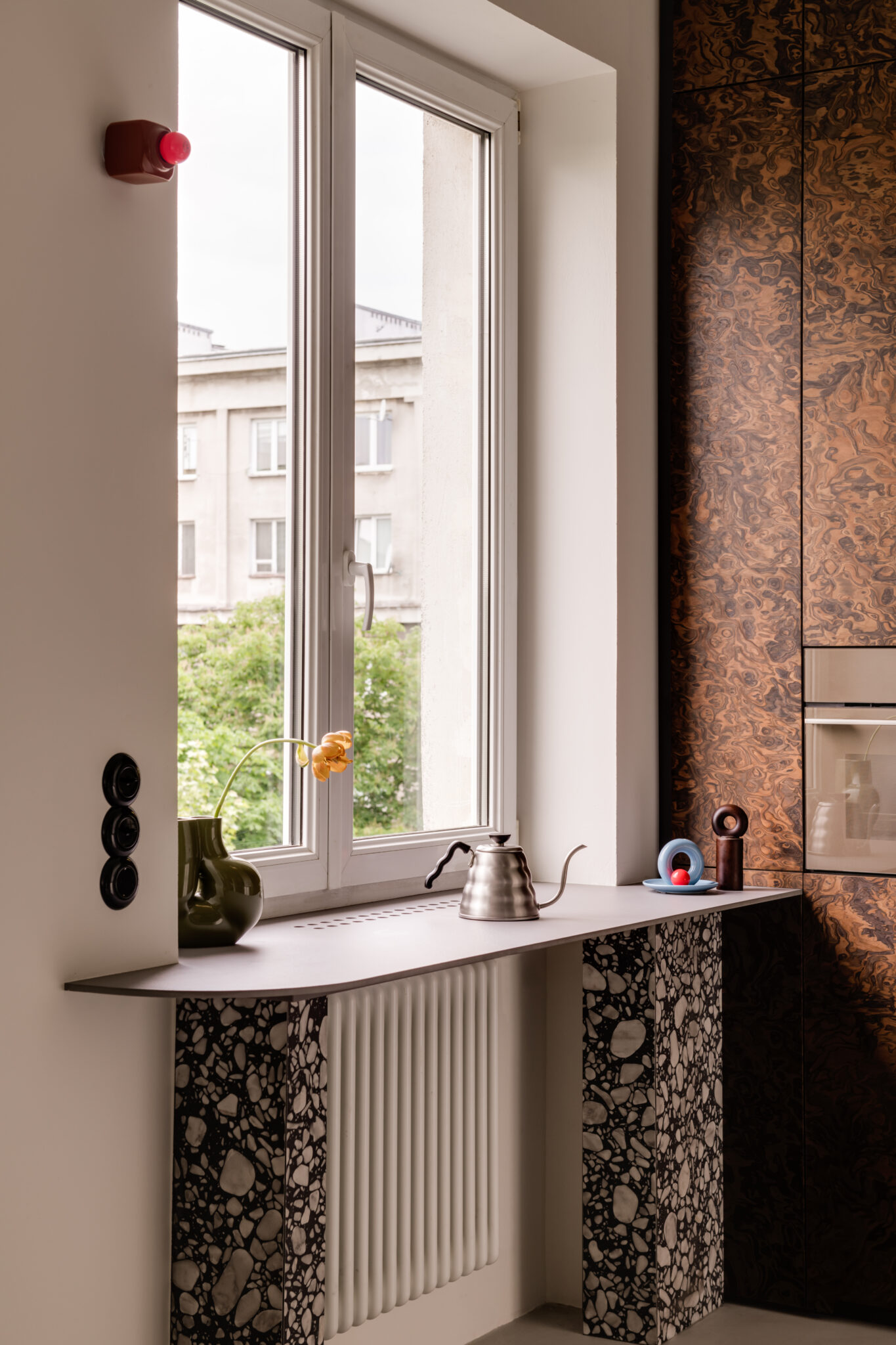 Paulina and Gustaw’s apartment renovation: post-modernism in Warsaw ...
