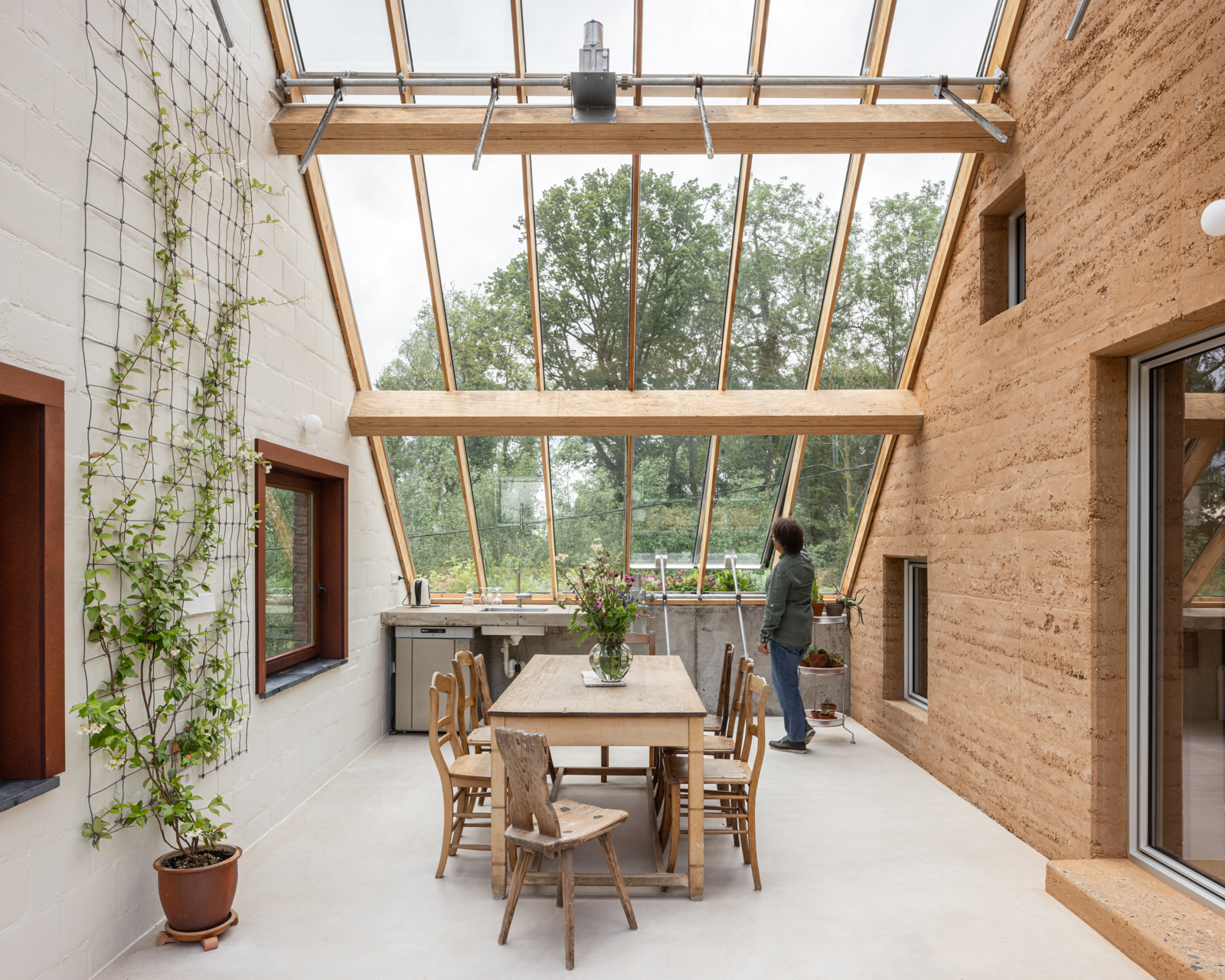 RURAL ARCHITECTURE // Omloop: a Flemish house with a twist | by Hé ...