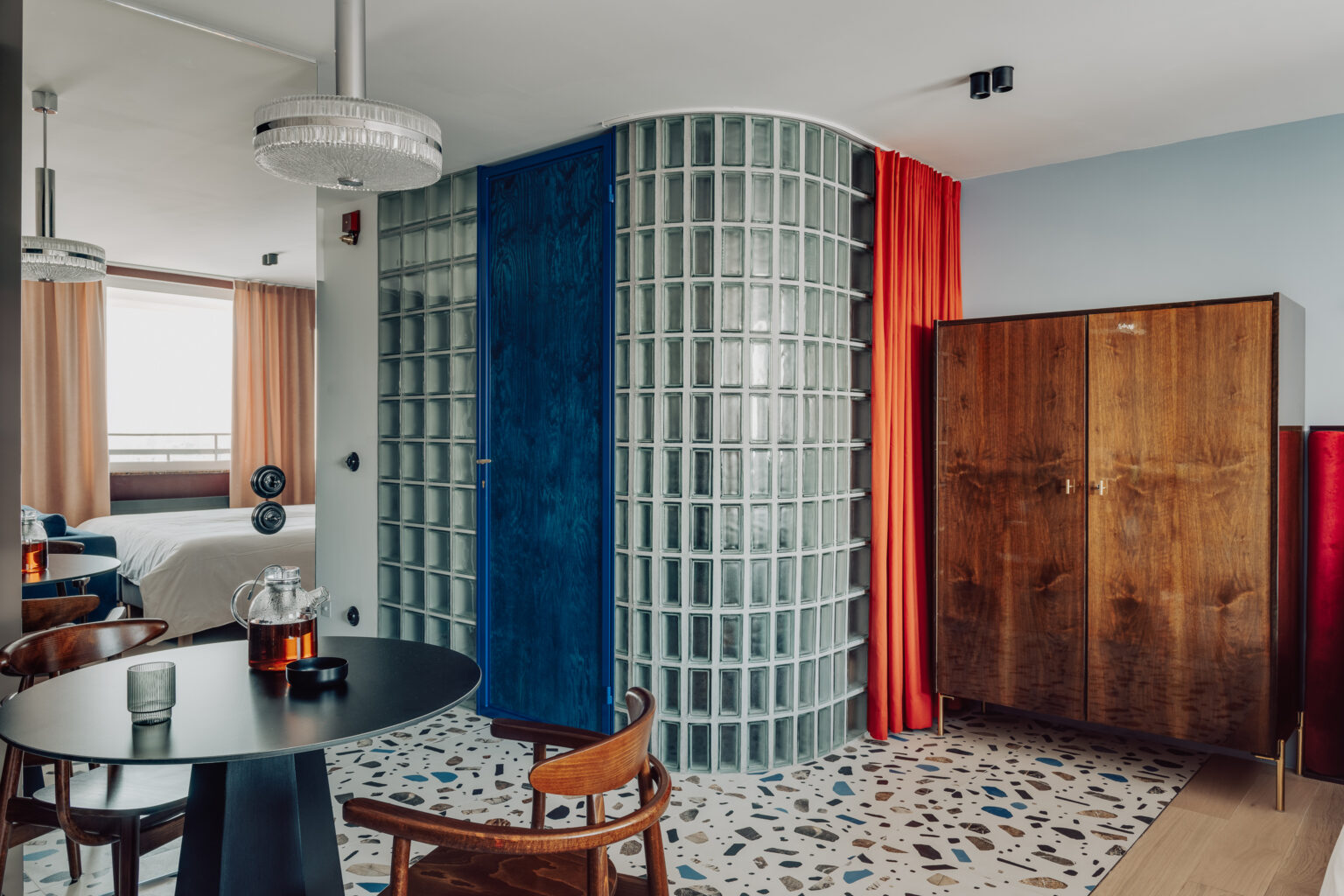 Eclecticism goes vintage in Katowice apartment renovation by MISTOVIA ...