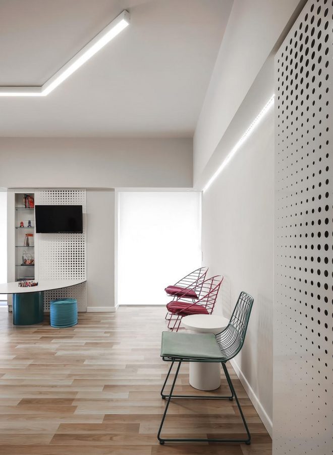 The Soothing Colourfulness of Pupilo Lice Clinic in Thessaloniki ...