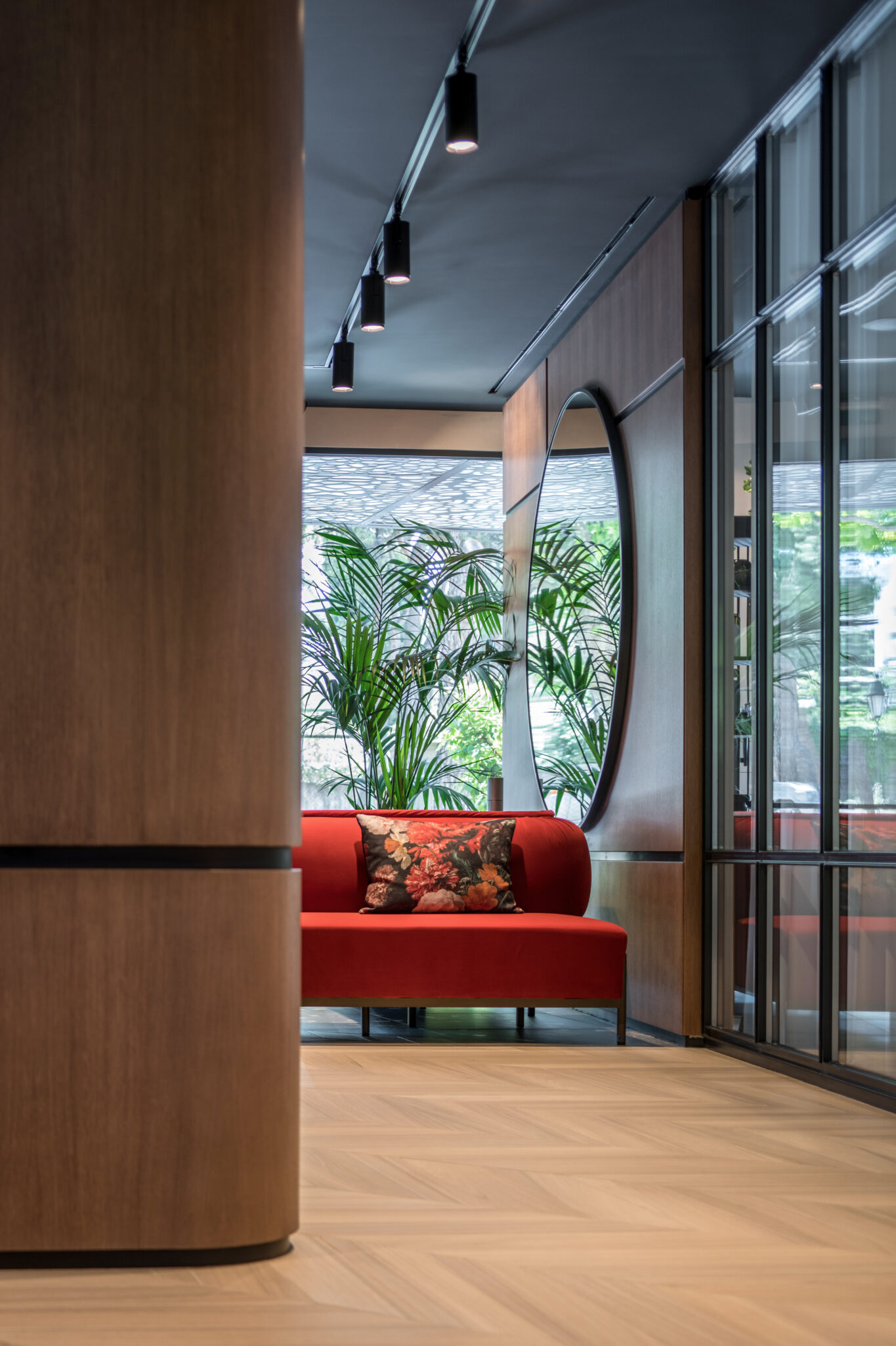 SAY hotel: the transformation of a 50's building into a new hotel ...