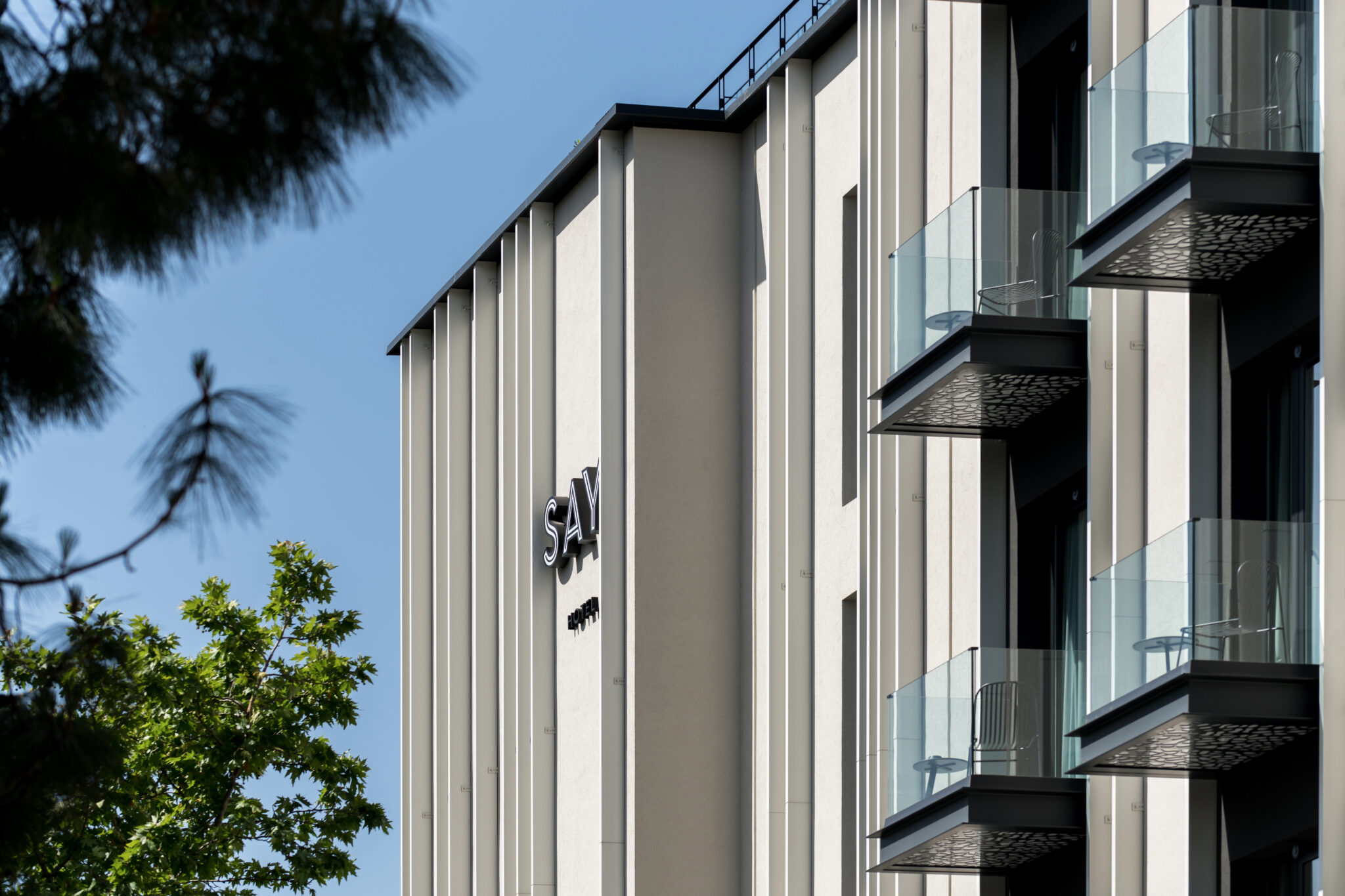 SAY hotel: the transformation of a 50's building into a new hotel ...