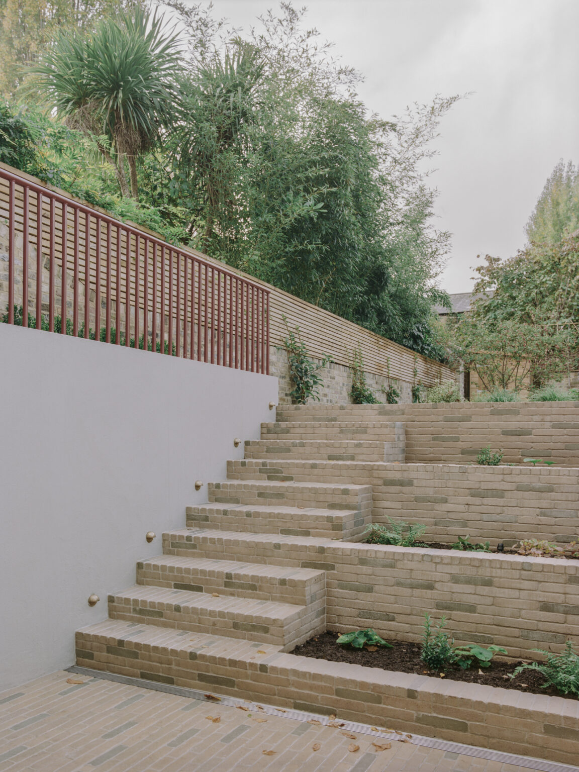 Steele’s Road House - Transformation of a Victorian-era terrace house ...