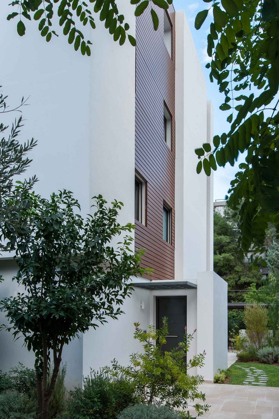 Seamless-Residential-Building-in-Athens (3) - Archisearch