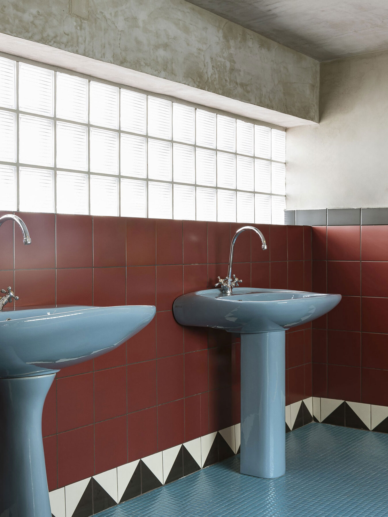 Skrew the bar in Lamia | by Dashing architects - Archisearch