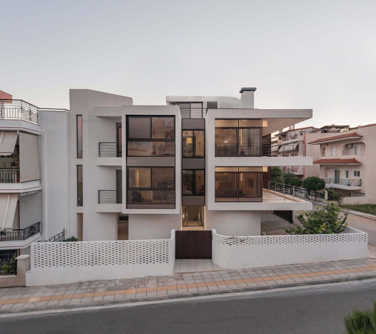 Bicubic Residence - Διπλοκατοικία στο Καματερό | by The Hive Architects ...