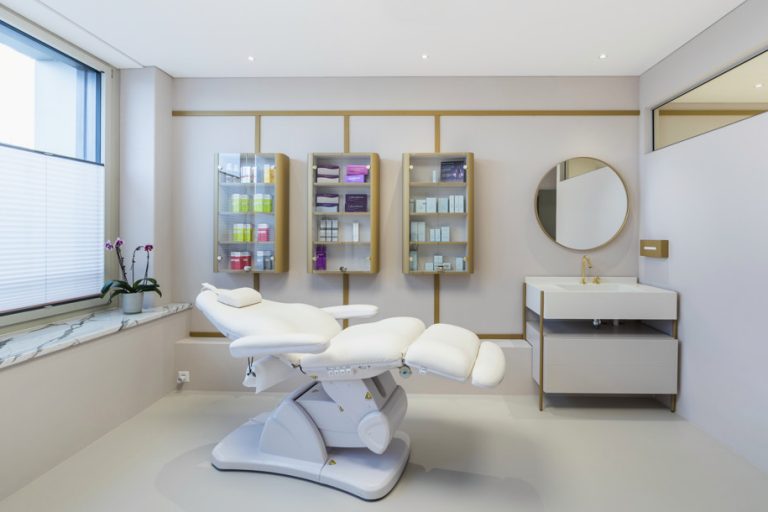 ZLT – Medical Office at the Limmat Tower in Zurich | Fluo architecture ...