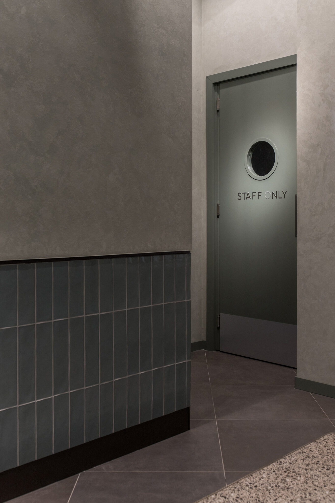 AXDS office designed APOLA restaurant on the River West mall in Athens ...