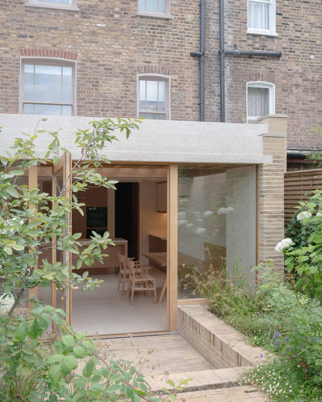 Hackney House in London | by Architecture for London - Archisearch