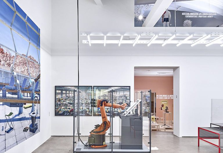 "Hello, Robot. Design between Human and Machine" - Archisearch