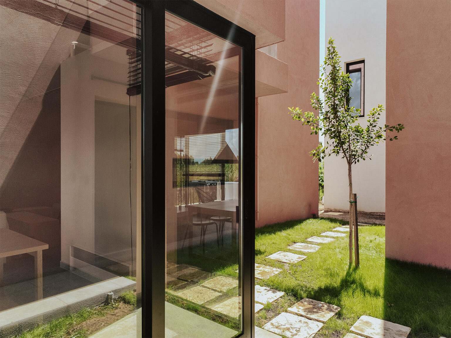 Tatiana Dimou Architects designed MOCHA ROOMS in Preveza, Greece ...