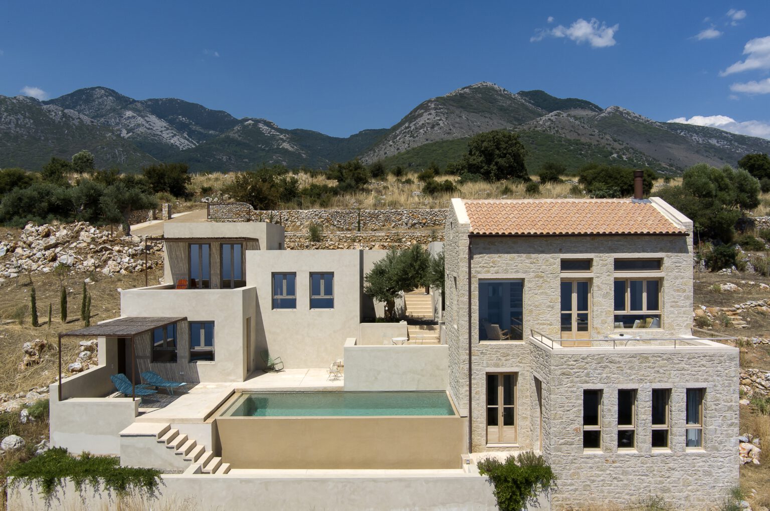 Etsi Architects designed & constructed "Monastery House" in Pyrgos ...