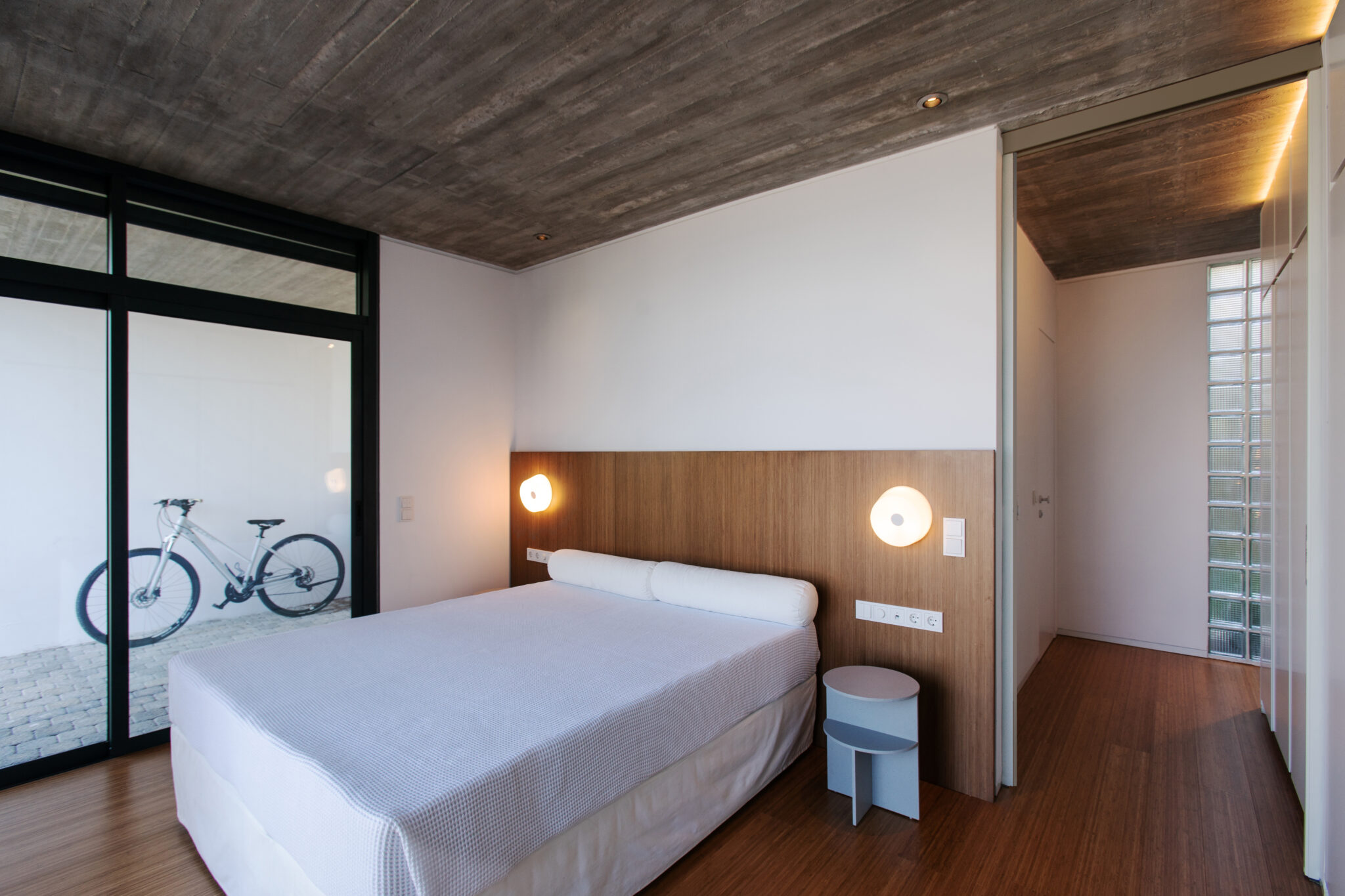 House in Ekali by Plaini and Karahalios Architects - Archisearch